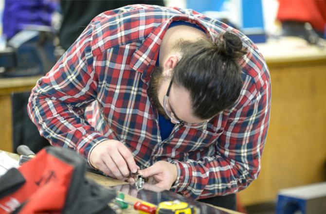 Sheet Metal Worker - 308A | Mohawk College